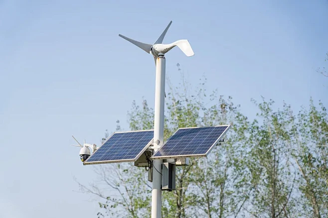 Explore Wind Turbine Technology in Solar Wind Street Lights: Lighting ...